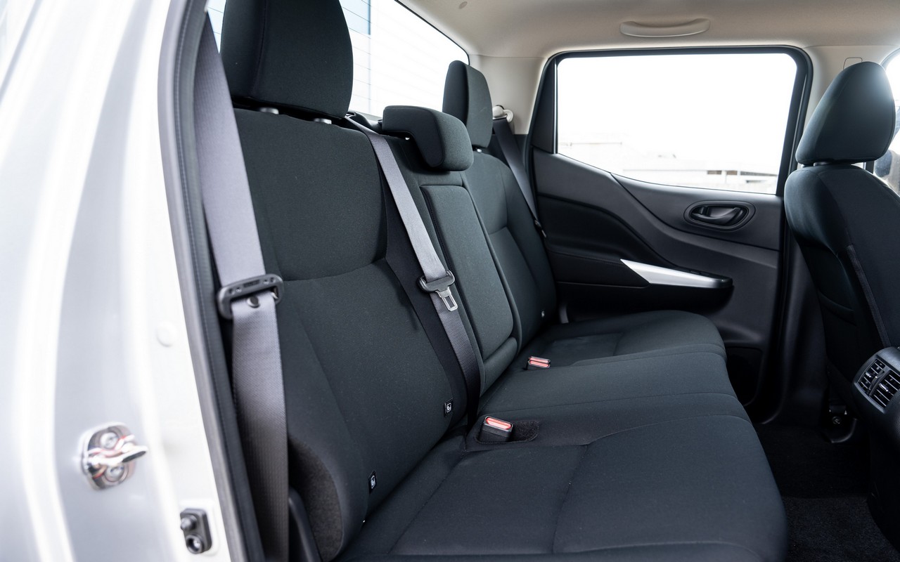 2025 Nissan Navara with 3 new entry-level variants - Thaiautonews.net